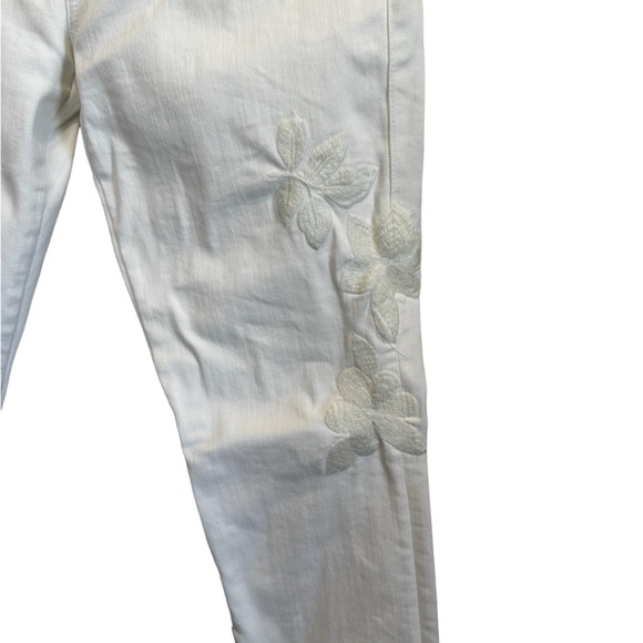 CAbi | Jeans | White Cabi Embroidered Jeans | Poshmark